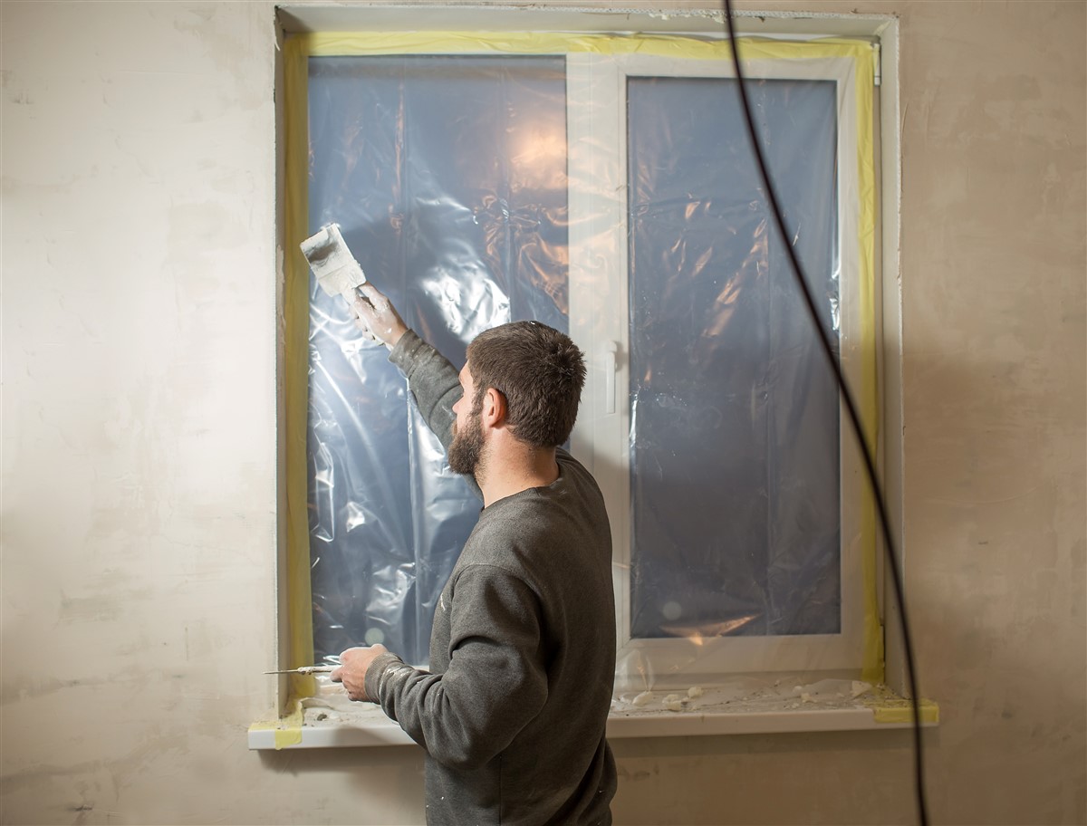 Comment appliquer un mastic de fenêtre pour une étanchéité optimale ...